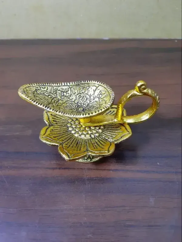 Gold Plated Metal Pooja Diya 1pc Gift Set | e return gifts